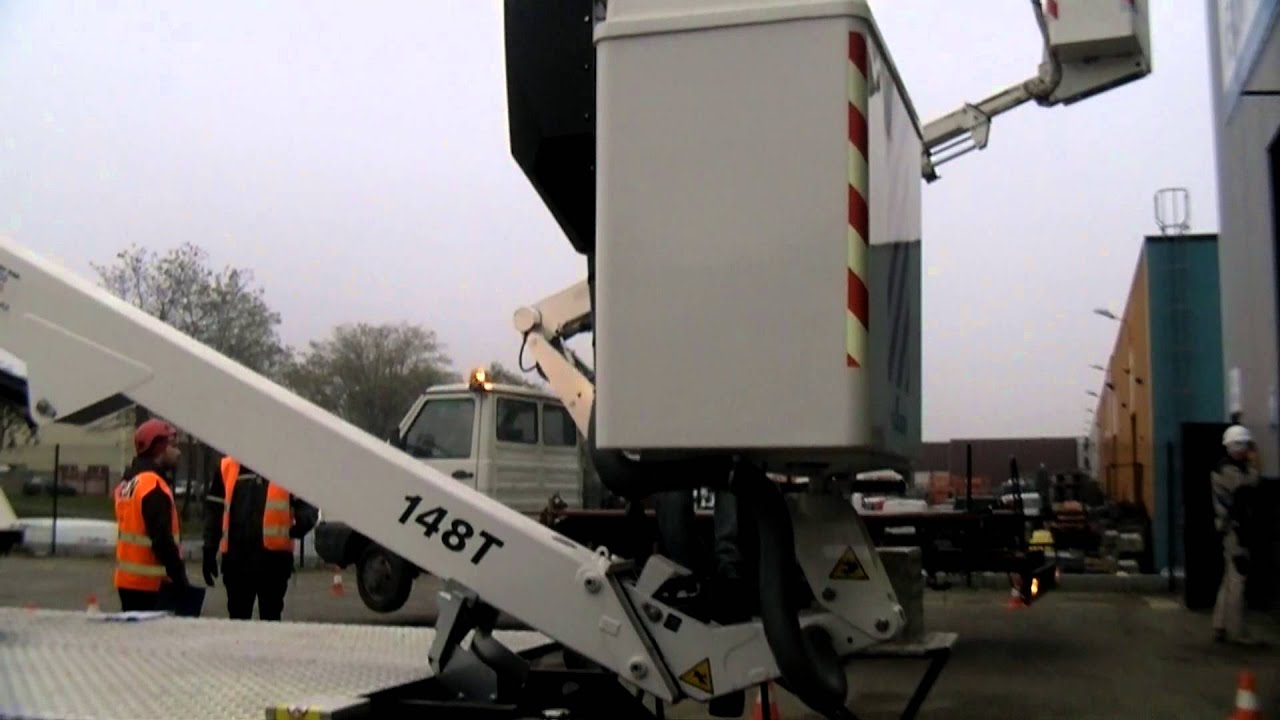 CACES R386 Formation deplacement nacelle 1B 3B exercice n°4 - YouTube