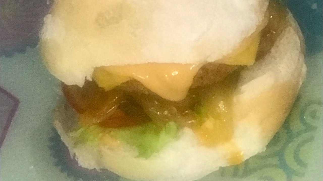 Friday messy chicken burger - YouTube