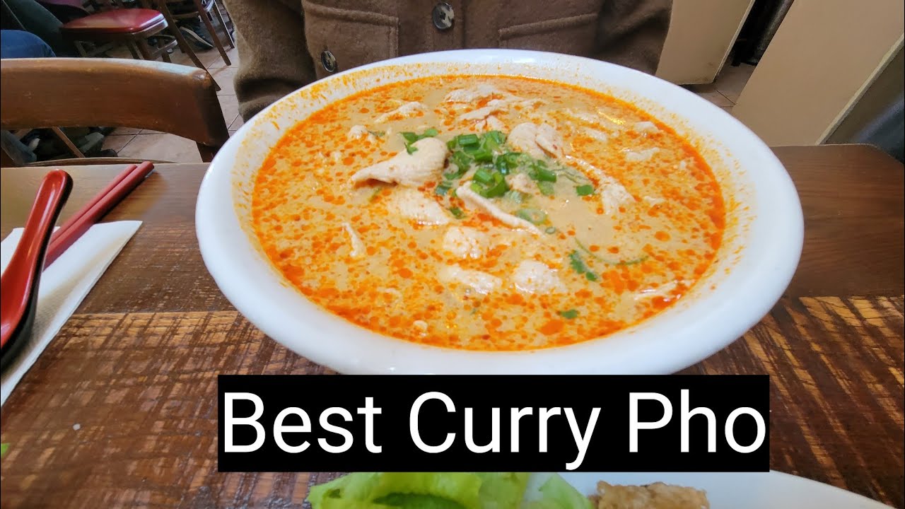Curry Pho Delicious, Steak and Beef Balls - YouTube