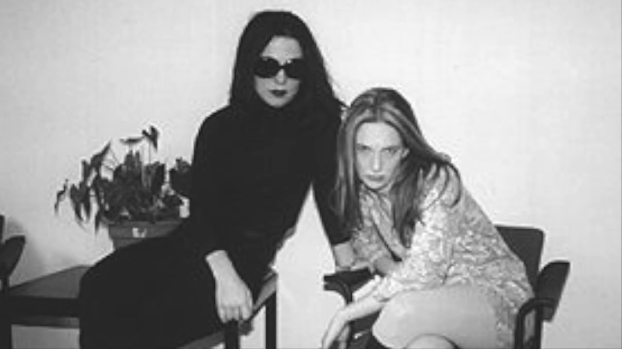 Veruca Salt - Shimmer Like A Girl (Live Acoustic) 1997 - YouTube