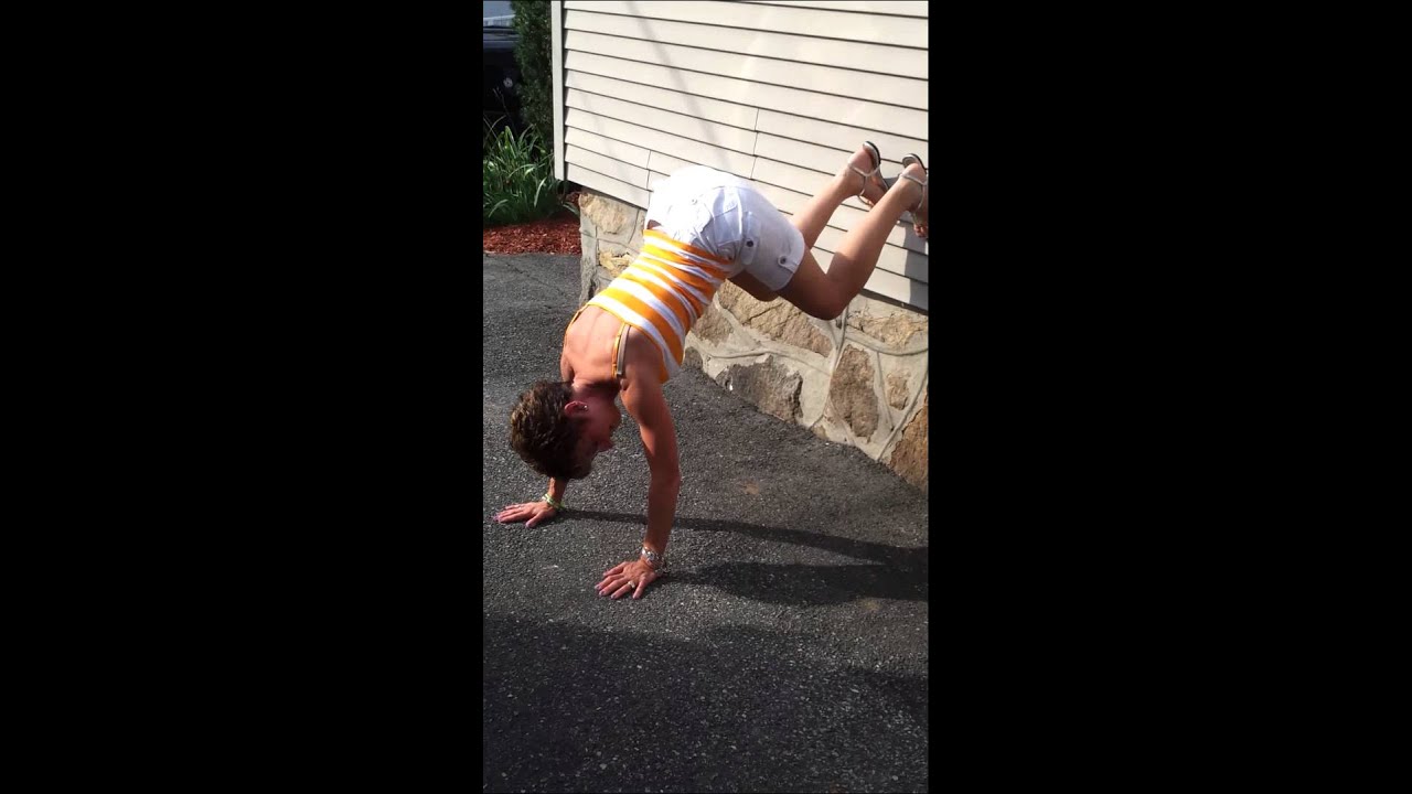 Old People Twerking! - YouTube