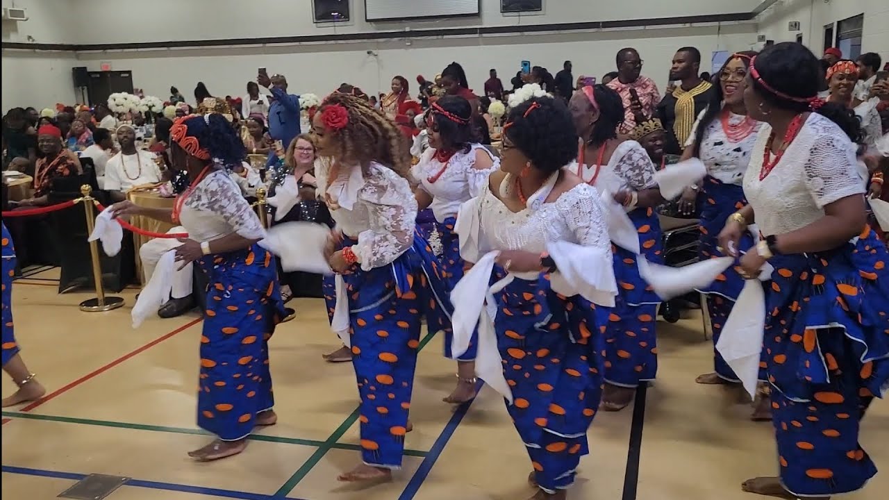 @flavorfulliving: Udoka women dance group ELECTRIFIES the audience(Igbo ...
