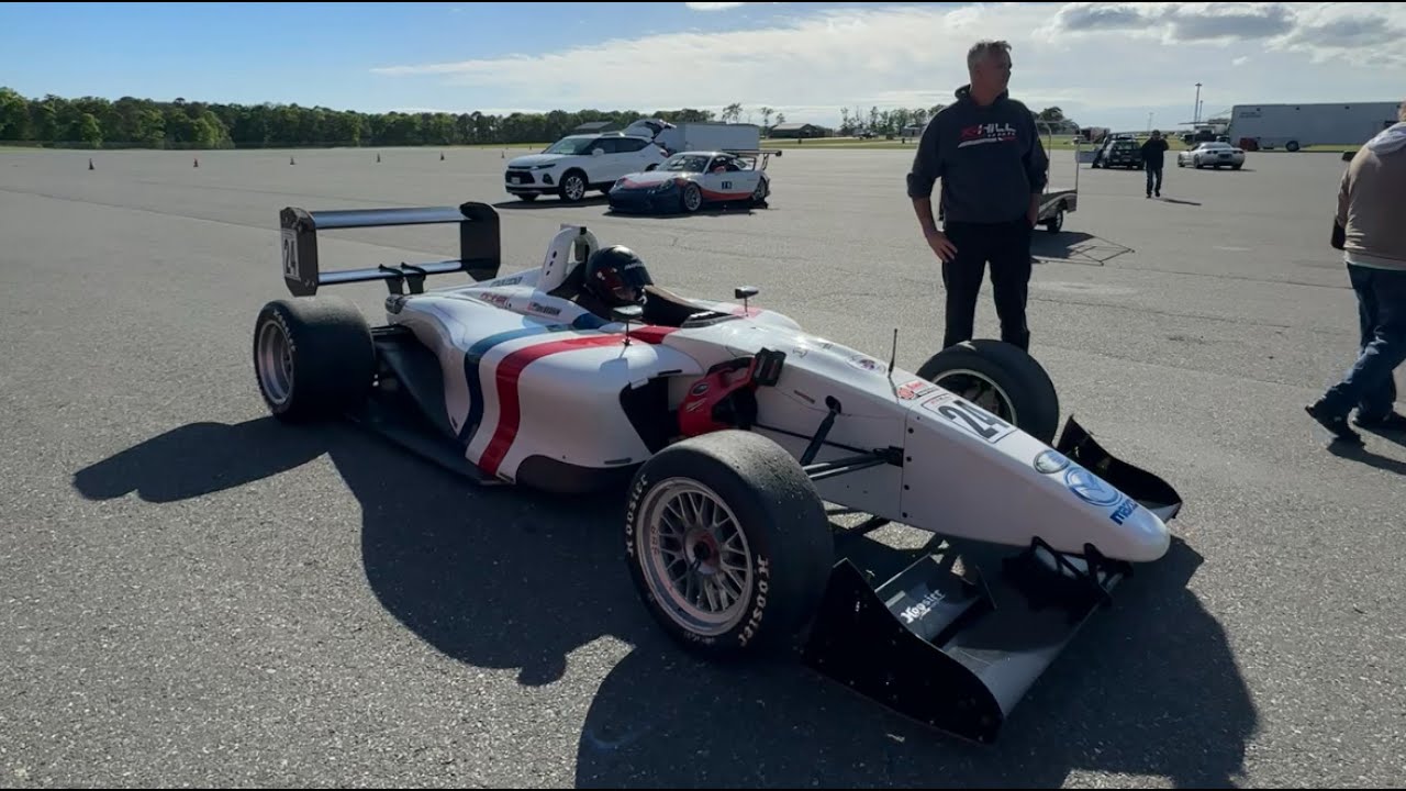 Swift 016.a Formula Atlantic @ NJMP Lightning - YouTube