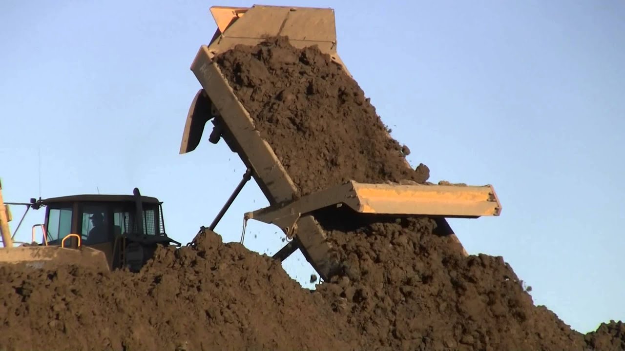 Articulated Dump Truck - dump cycle - YouTube
