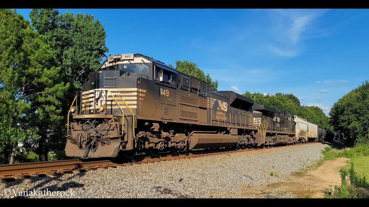 NS 65Q Northbound with nice K5LLA - YouTube