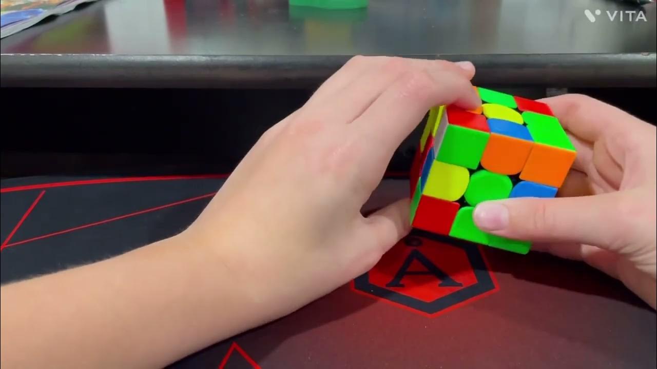 How to solve a Rubik’s cube beginners method - YouTube