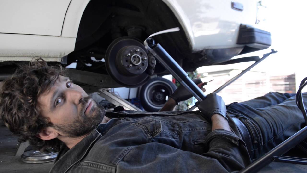 Dave the Mechanic | Short Film | Comedy - YouTube