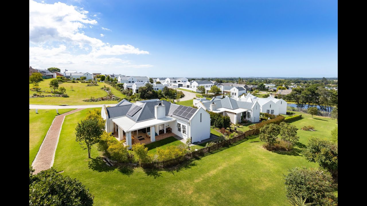 3 bedroom house for sale in Mont Fleur Mountain Estate | Pam Golding ...