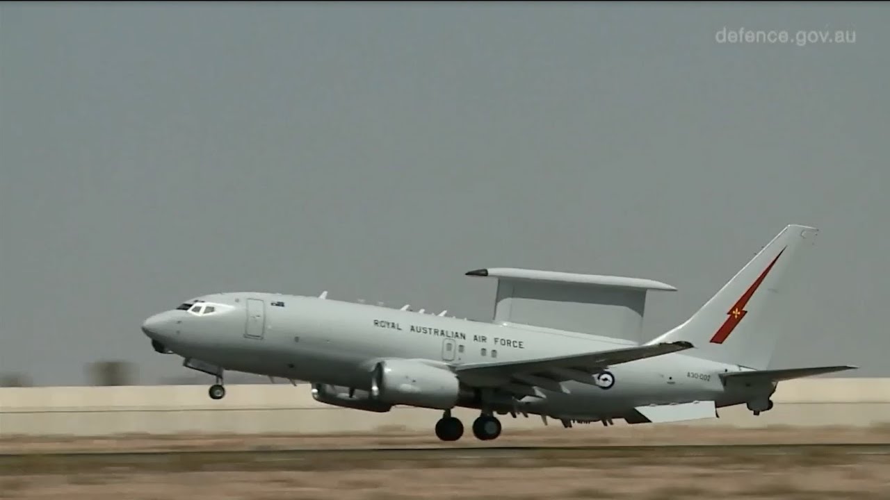 E-7A Wedgetail operating over Iraq - YouTube