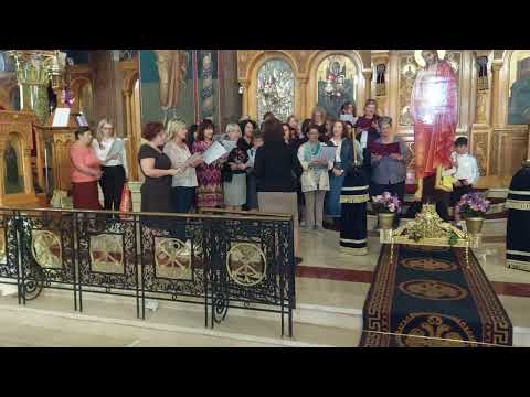 πρόβες των εγκωμίων από τμήμα της χορωδιας. - YouTube