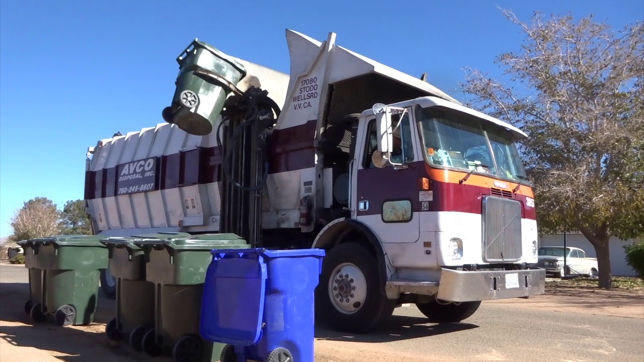 The Maxon Automated Side Loader - AVCO Disposal - YouTube