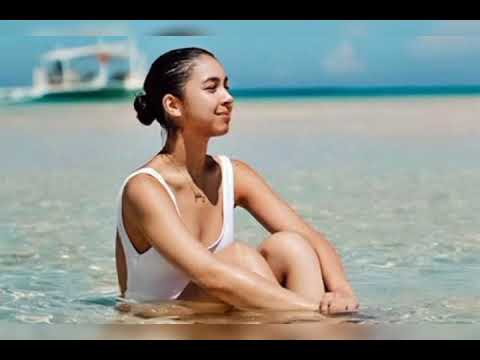 Ms Julia Baretto on her Sexiest Bikini!❤️😍🤩😍😋