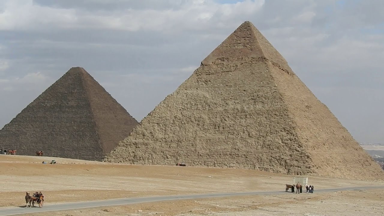 Giza, wewnątrz piramidy Cheopsa i Wielki Sfinks Egipt / Inside the ...