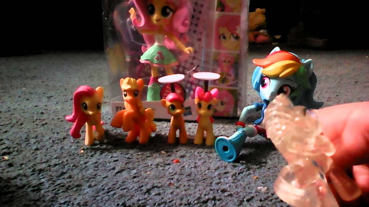 Mlp eg minis fluttershy and rainbow dash review - YouTube