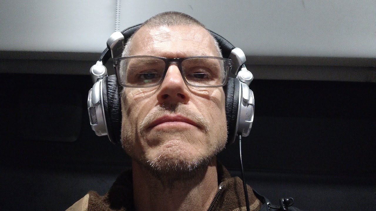 FIND DA GRIND v. grindingson - YouTube