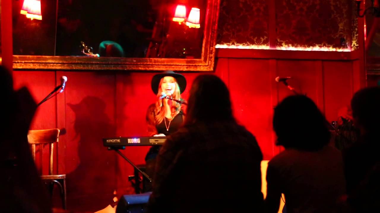 Elizabeth J Matson Live, The Siren's Song - YouTube