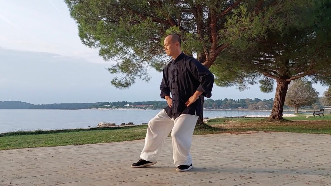 Tai Chi Class 2: Stepping Methods - YouTube
