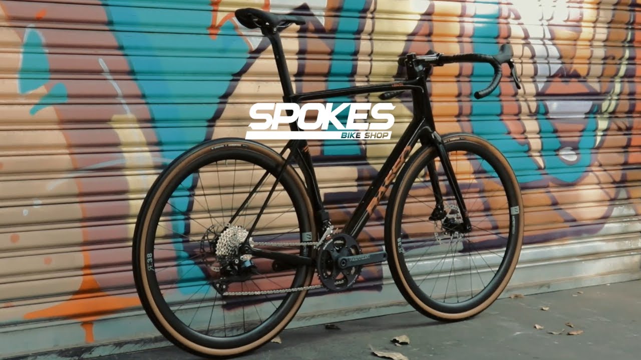 BIKE CHECK | Basso Venta R Magma Black customizada na SPOKES - YouTube