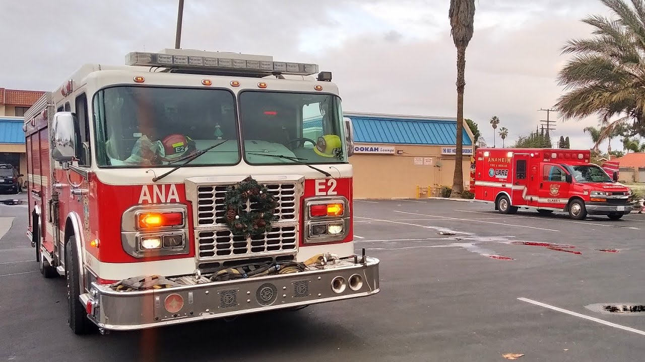 Anaheim Fire & Rescue Engine 2 & Ambulance 11 Responding - YouTube