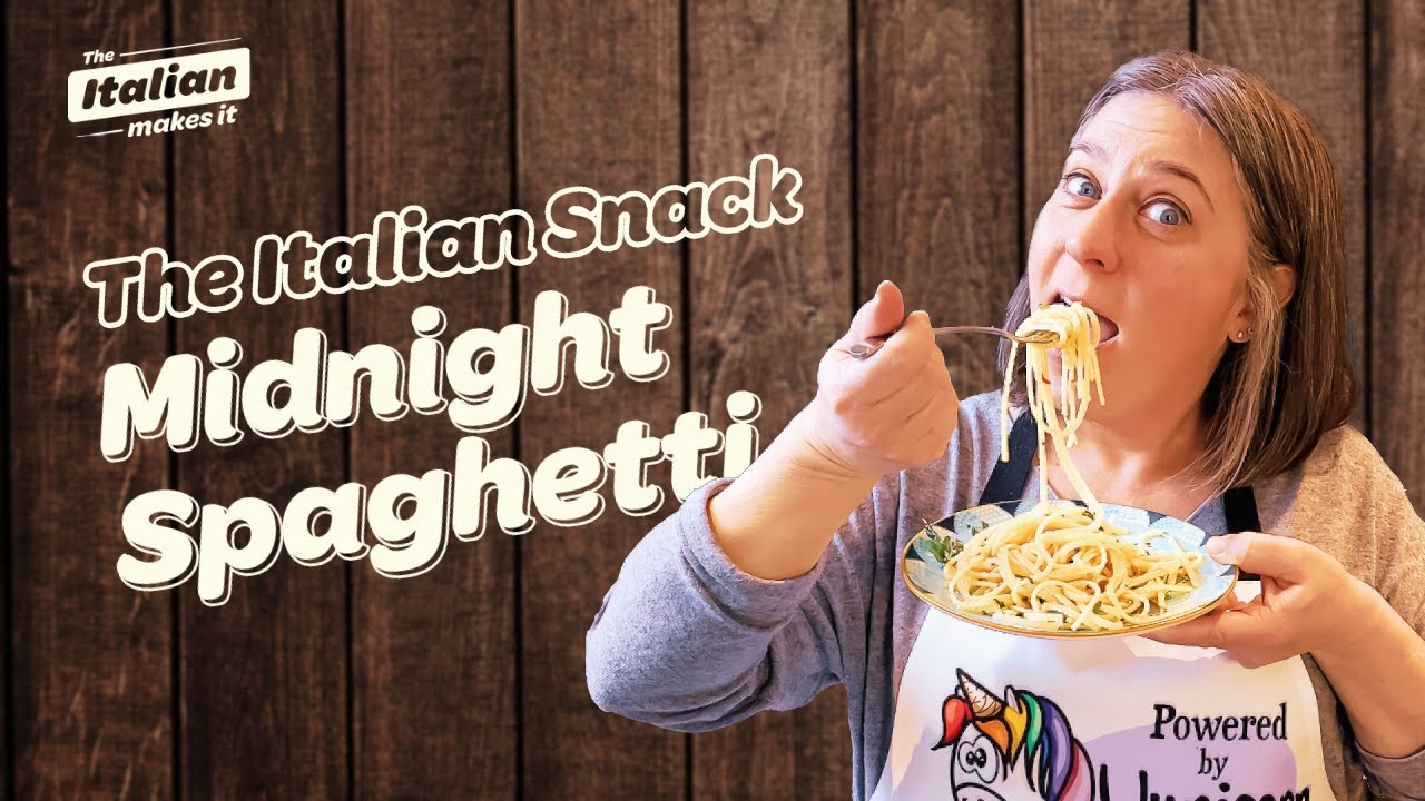 How to Make Midnight Spaghetti, the Classic Italian Snack - YouTube