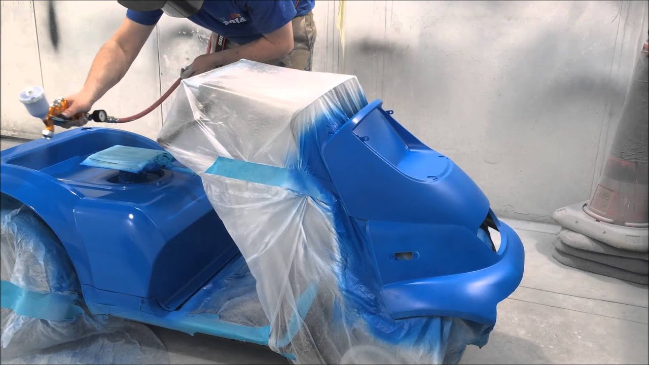 Spraying Primer, Spraying Basecoat, Spraying clearcoat its all going on ...