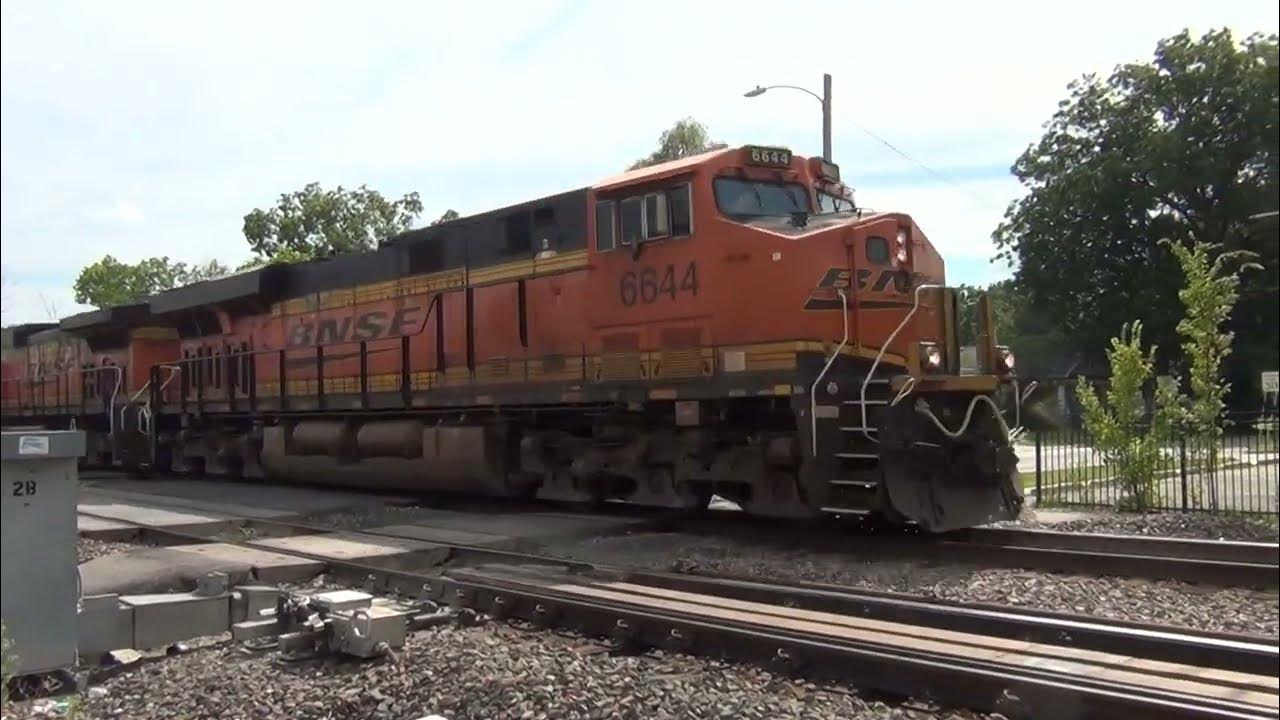 BNSF #6644 Leads EB Mixed Freight with GP39-2 Trailing. Olathe, KS 8/3/24 - YouTube
