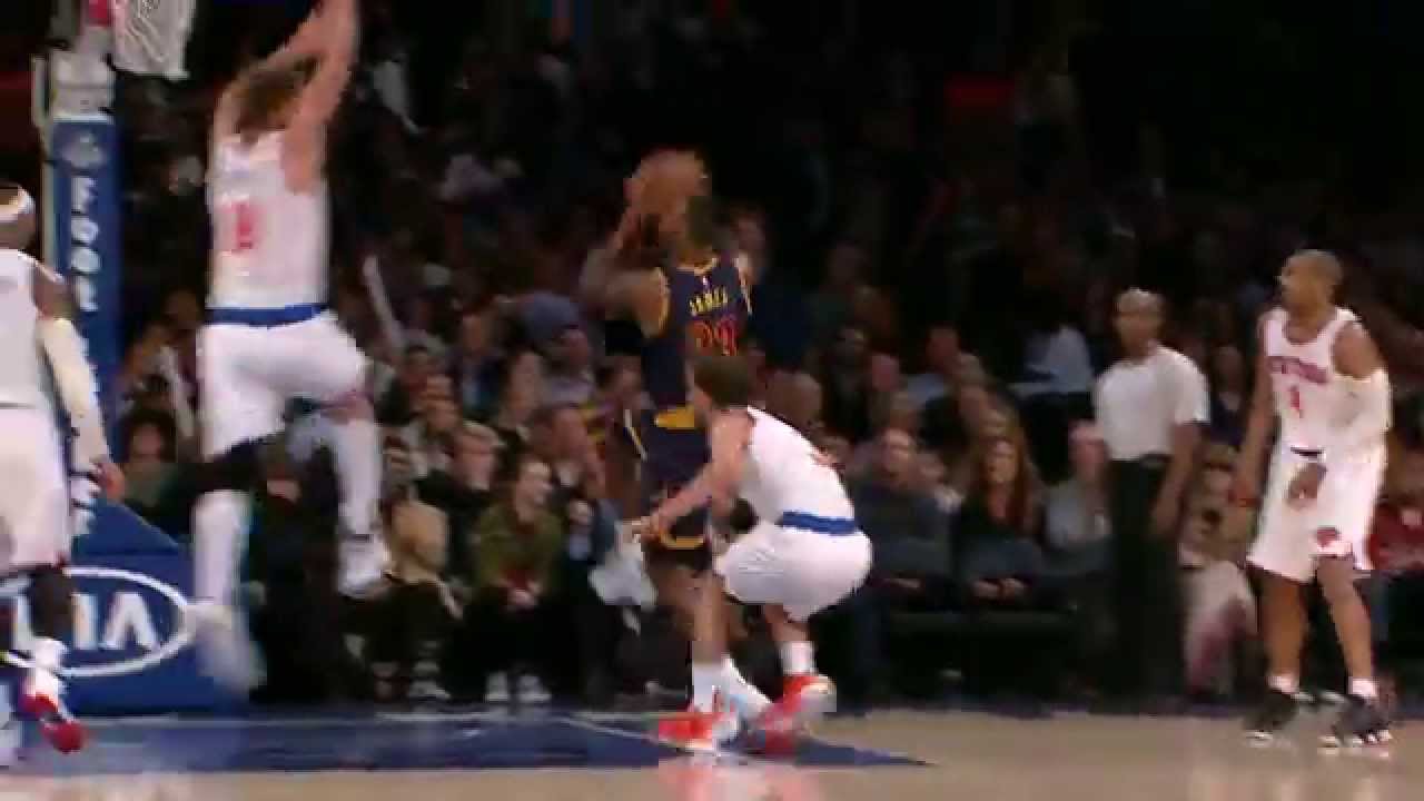 LeBron James With the Spin and Acrobatic Finish! - YouTube