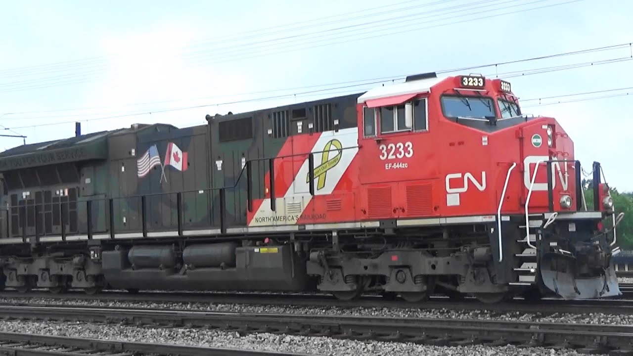 CN 3233 & 3015- Veteran's Units! Homewood, IL 7/11/21 - YouTube