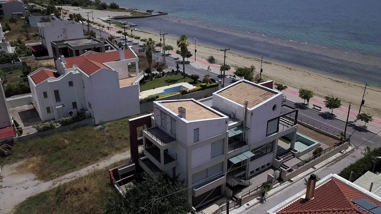 ΠΩΛΕΙΤΑΙ κατά αποκλειστικότητα παραθαλάσσια εξοχική κατοικία στις ...