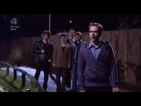 The Inbetweeners - Simon Talks To Underaged Girls - YouTube