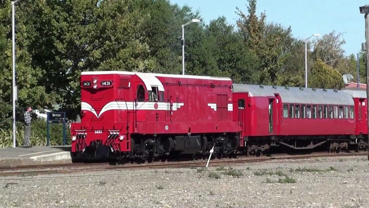 Tararua Scenic Daylight train with Da loco, Wairarapa NZ part 2 - YouTube