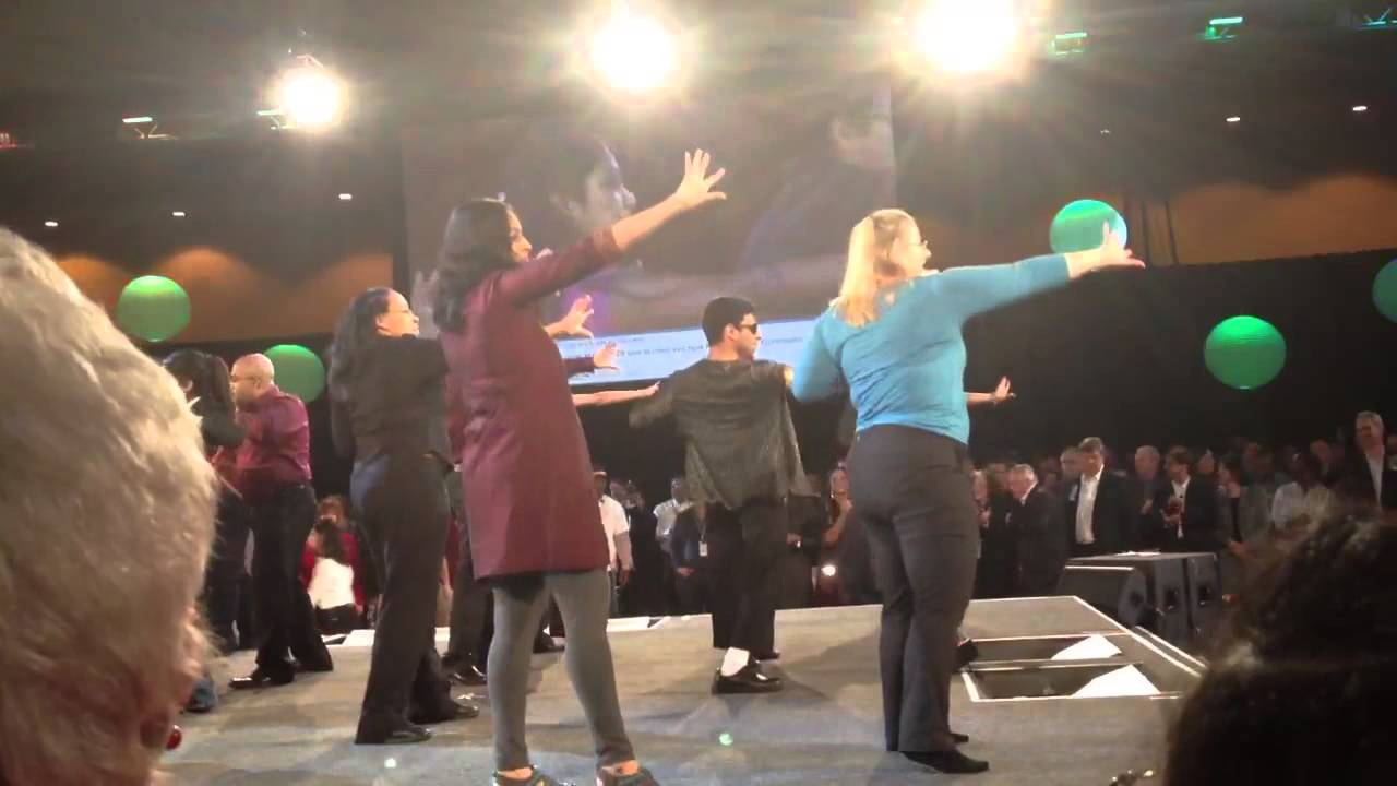 BeFlaMo - Walmart ISD YBM 2013 - Flash Mob - Angle 5 - YouTube