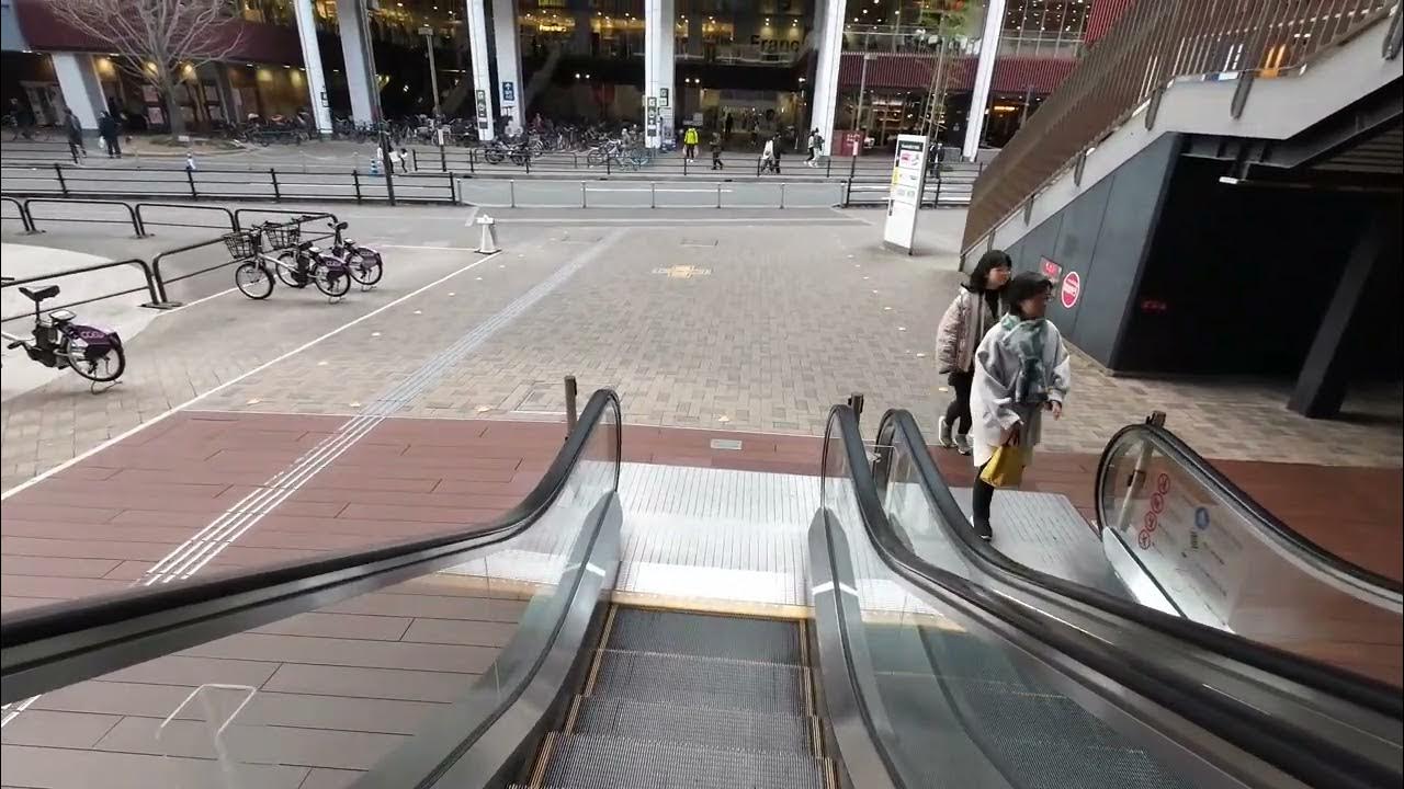 京都 イオンモールKYOTO 2F‐1F | AEON MALL KYOTO, Escalator Kyoto Japan - YouTube