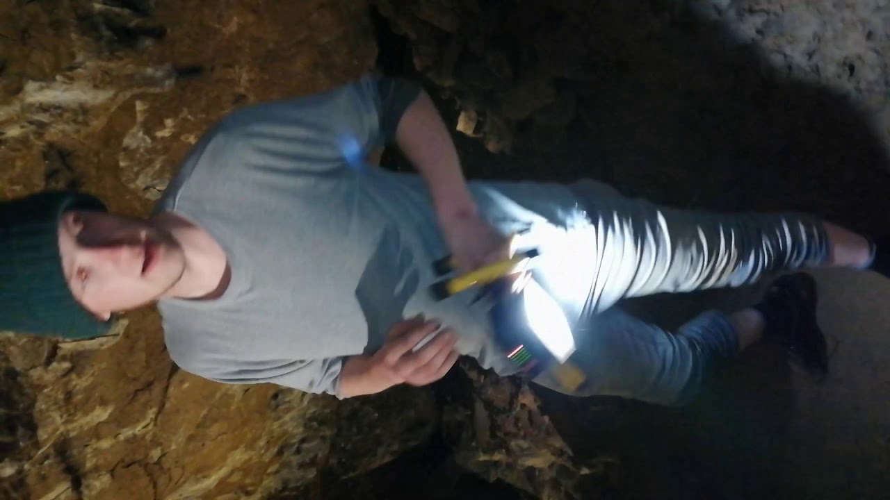 DEEP CAVE EXPLORING!! *VERY TIGHT SQUEEZE* - YouTube