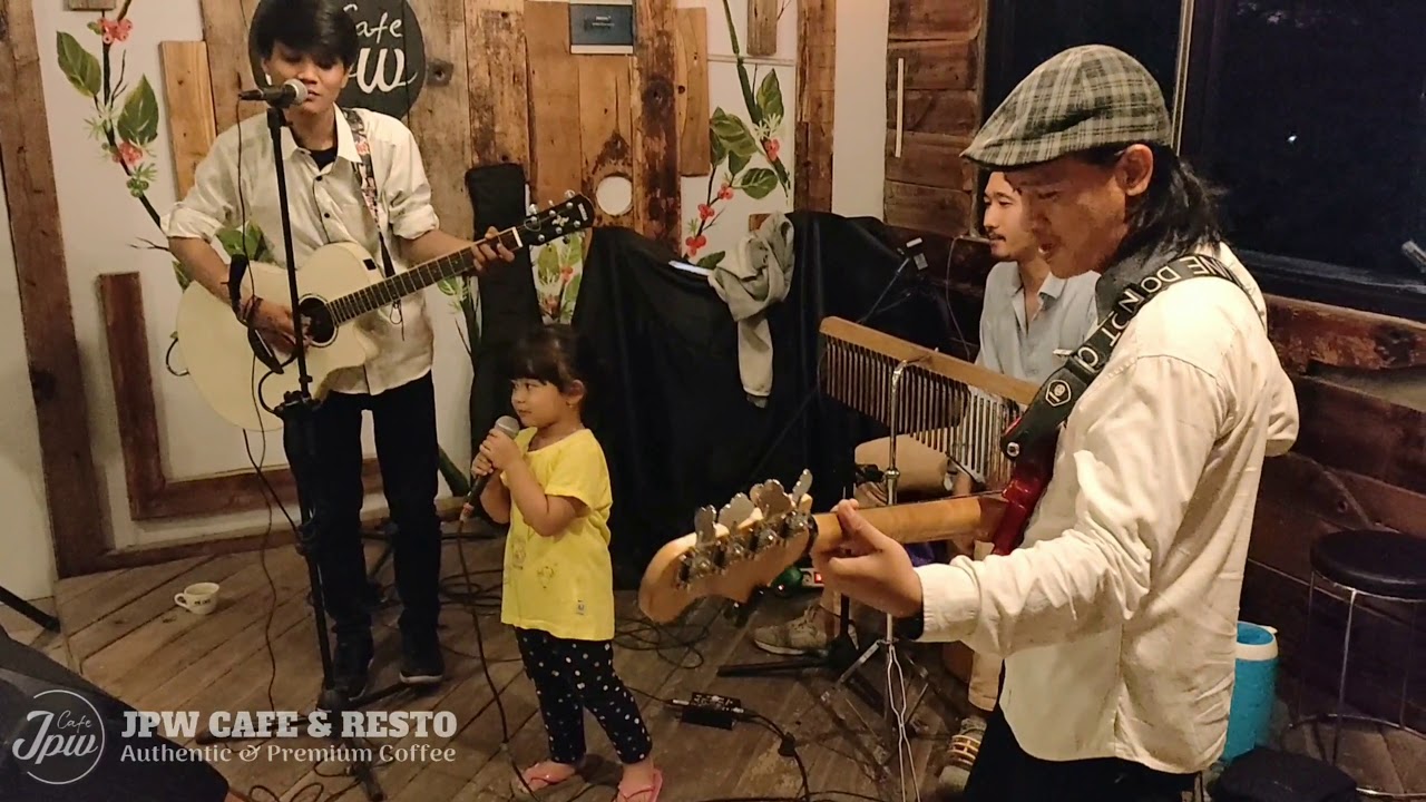 LIVE MUSIC SERU DI JPW CAFE & RESTO, DEPOK - YouTube