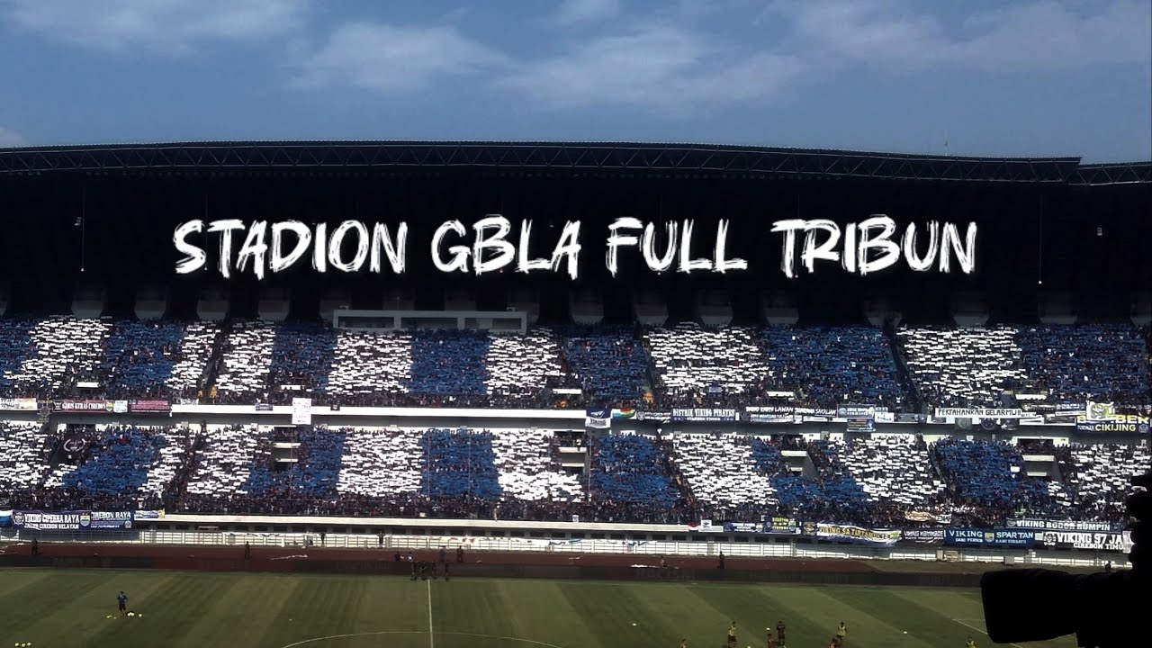 Full Tribun! Koreo Bobotoh PERSIB Di Stadion GBLA Saat Melawan Persija ...