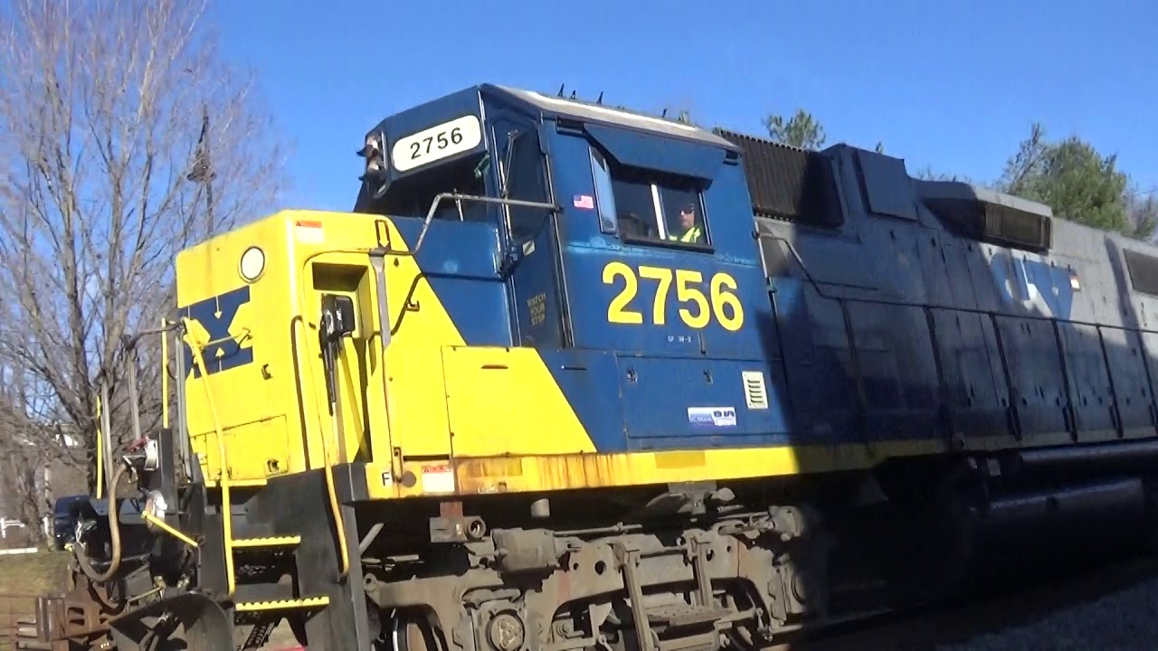 A YN2 GP38-2 Leads CSX D786 At Point of Rocks - YouTube