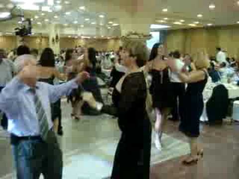 Dancing at a Christian Arab wedding in Israel - YouTube