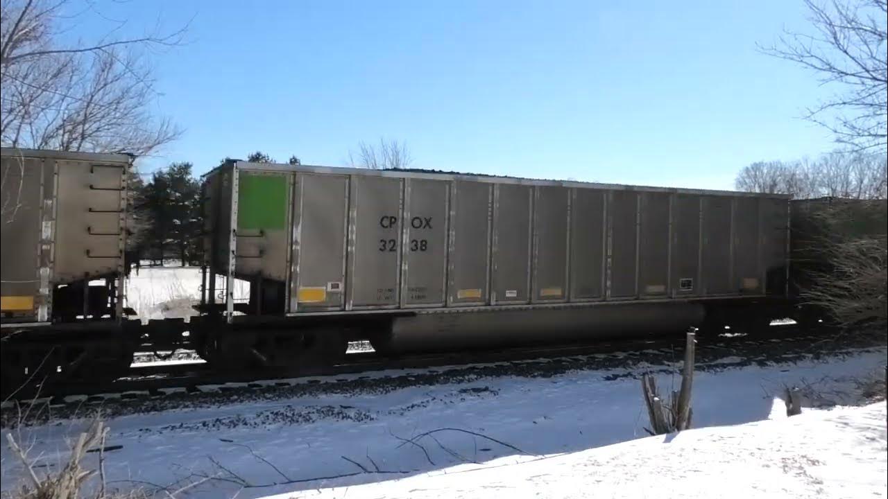 BNSF 5813 East in Wyanet, IL 2/19/22 - YouTube