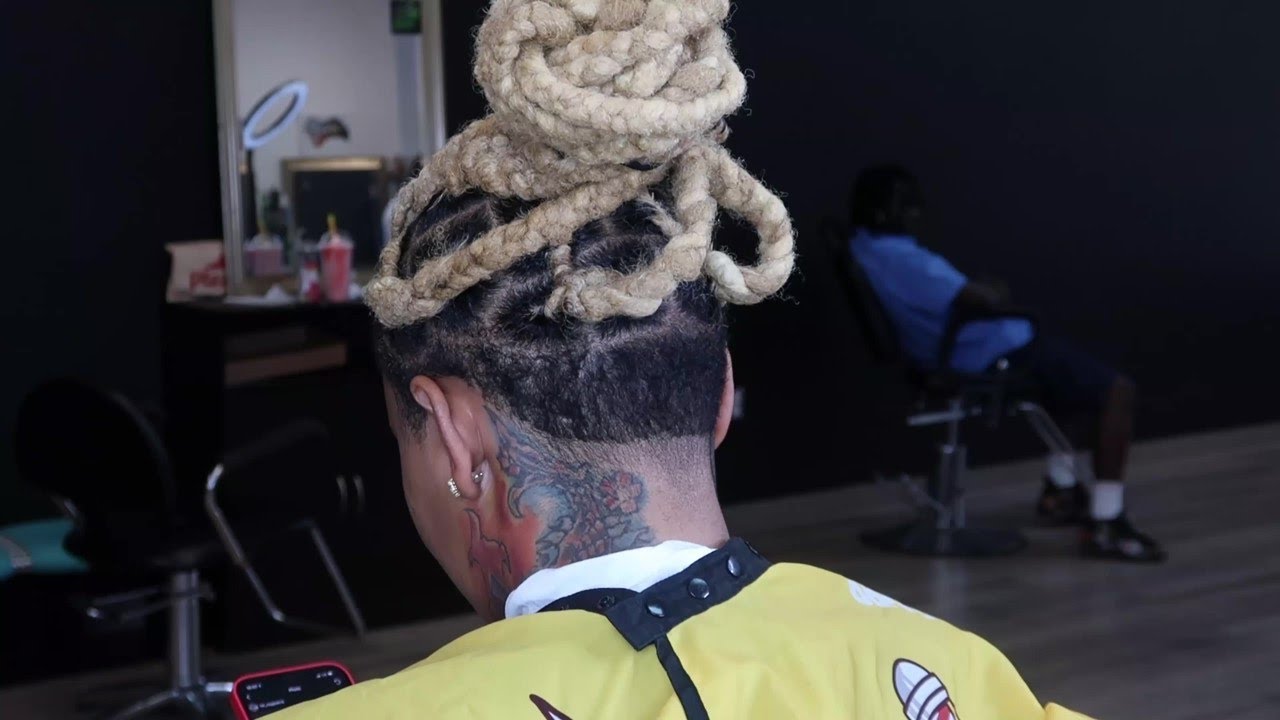 Haircut Tutorial:Best High Taper (MUST SEE) - YouTube