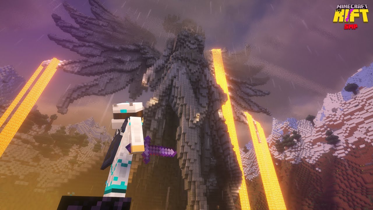 I was invited to a HARDCORE MINECRAFT SMP - YouTube