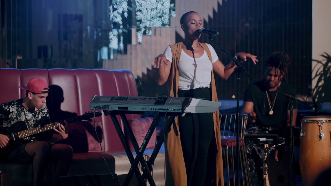 Shameka Dwight LIVE "Blend Out" - YouTube