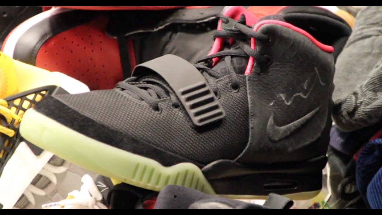 SNEAKER RESELLER SHOWS $2,000,000 DOLLAR INVENTORY!! (MUST-WATCH ...