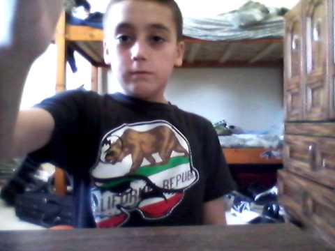 How to break wood with hand - YouTube