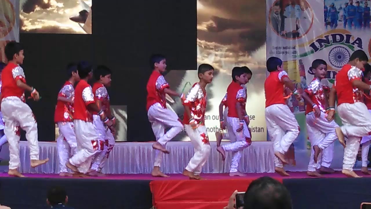 Boys group dance - YouTube