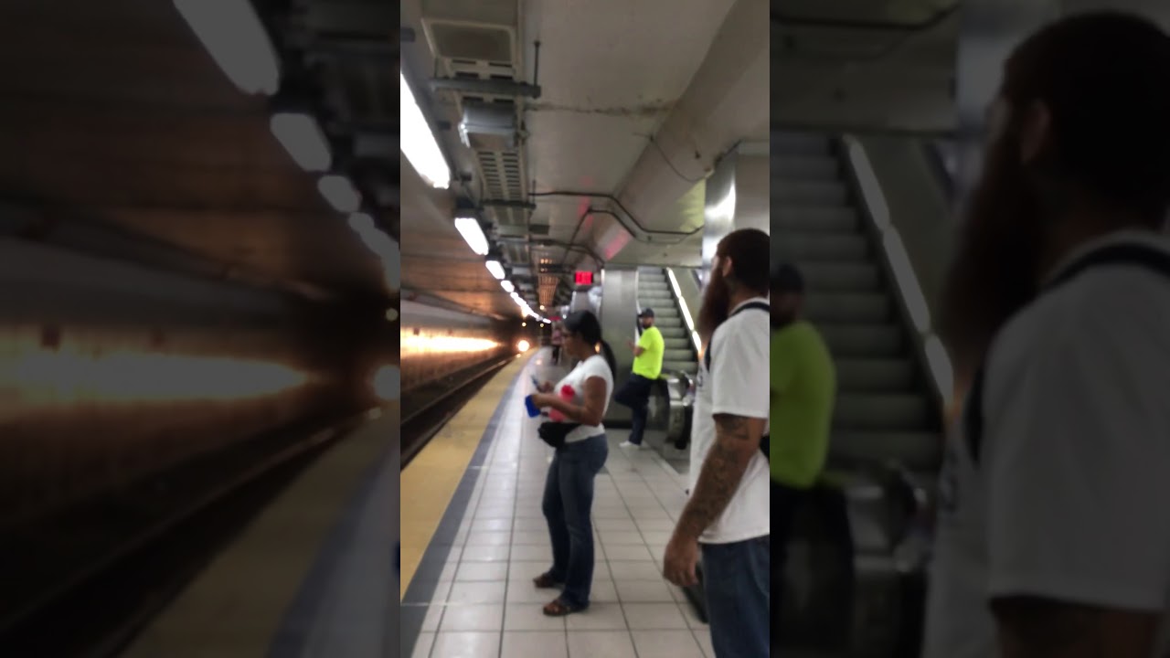 SEPTA BSL B-IV at Oregon 8/30/16 - YouTube