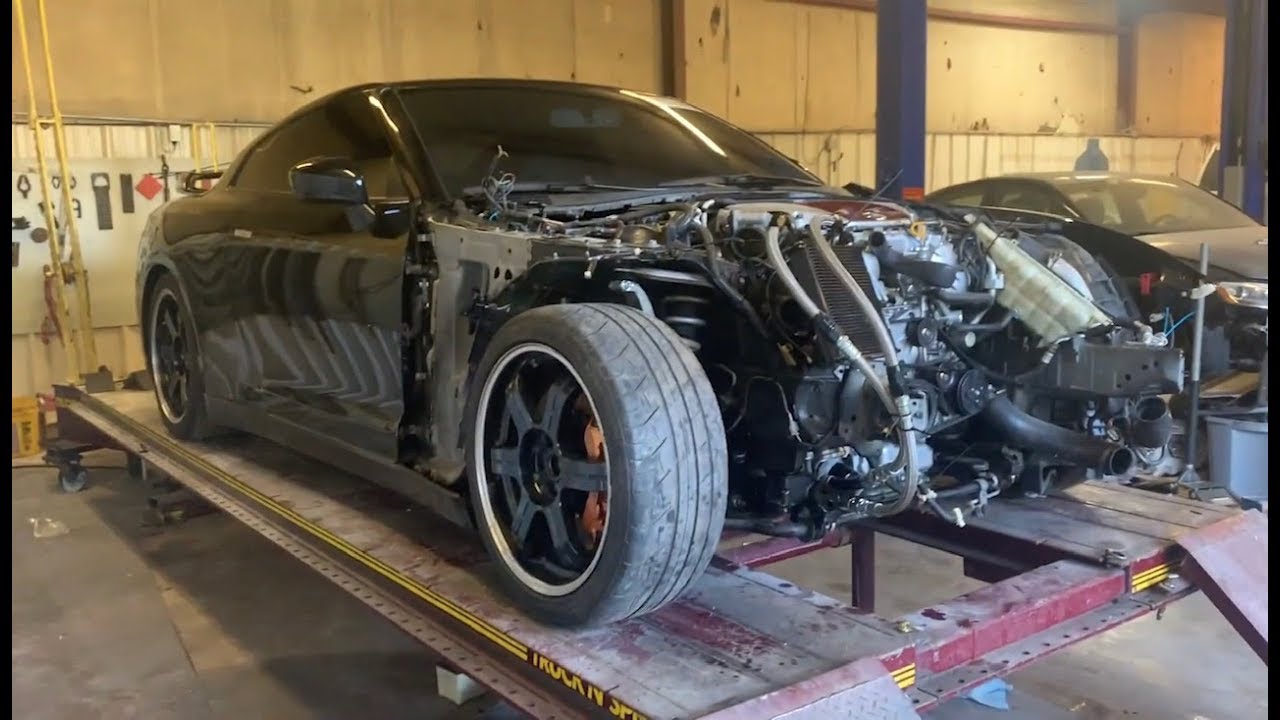 PUTTING GTR ON FRAME MACHINE - YouTube
