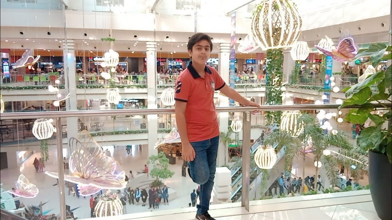 Dolmen Mall Karachi | Clifton | International standard mall in Pak The butterfly and firefly ...