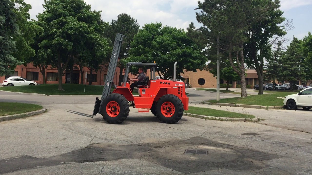 TOVEL ROUGH TERRAIN FORKLIFT - CRAB STEER - YouTube