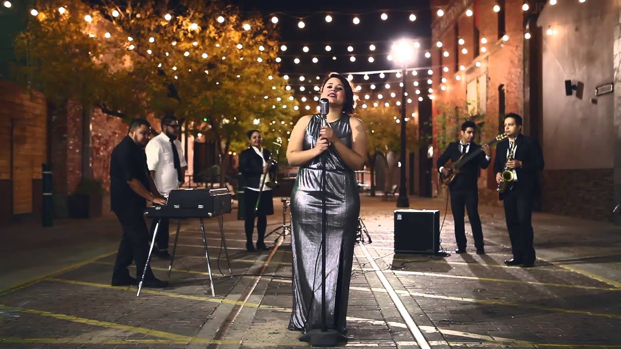 Sandy Rodriguez- Mande Usted (Video Clip Oficial) - YouTube